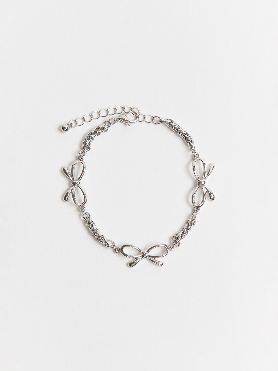 Жесткий браслет