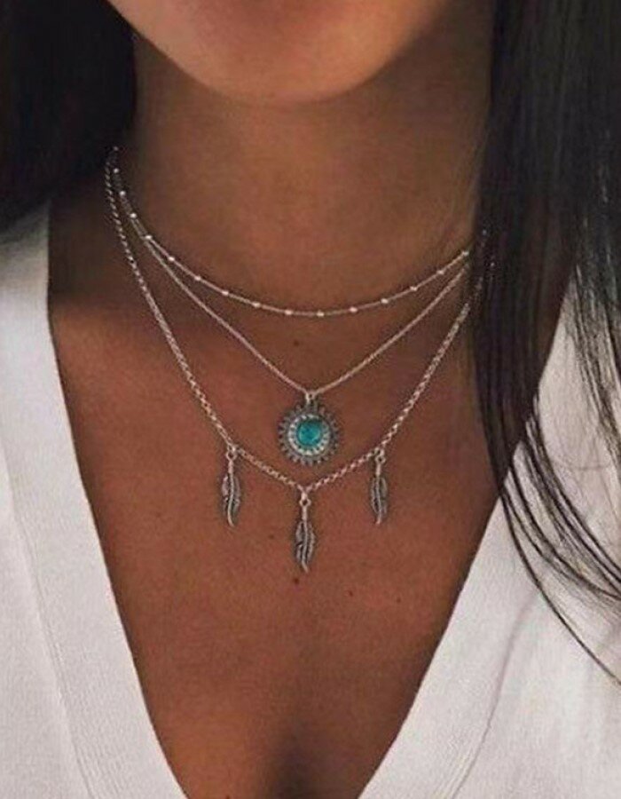 Колье, пластик