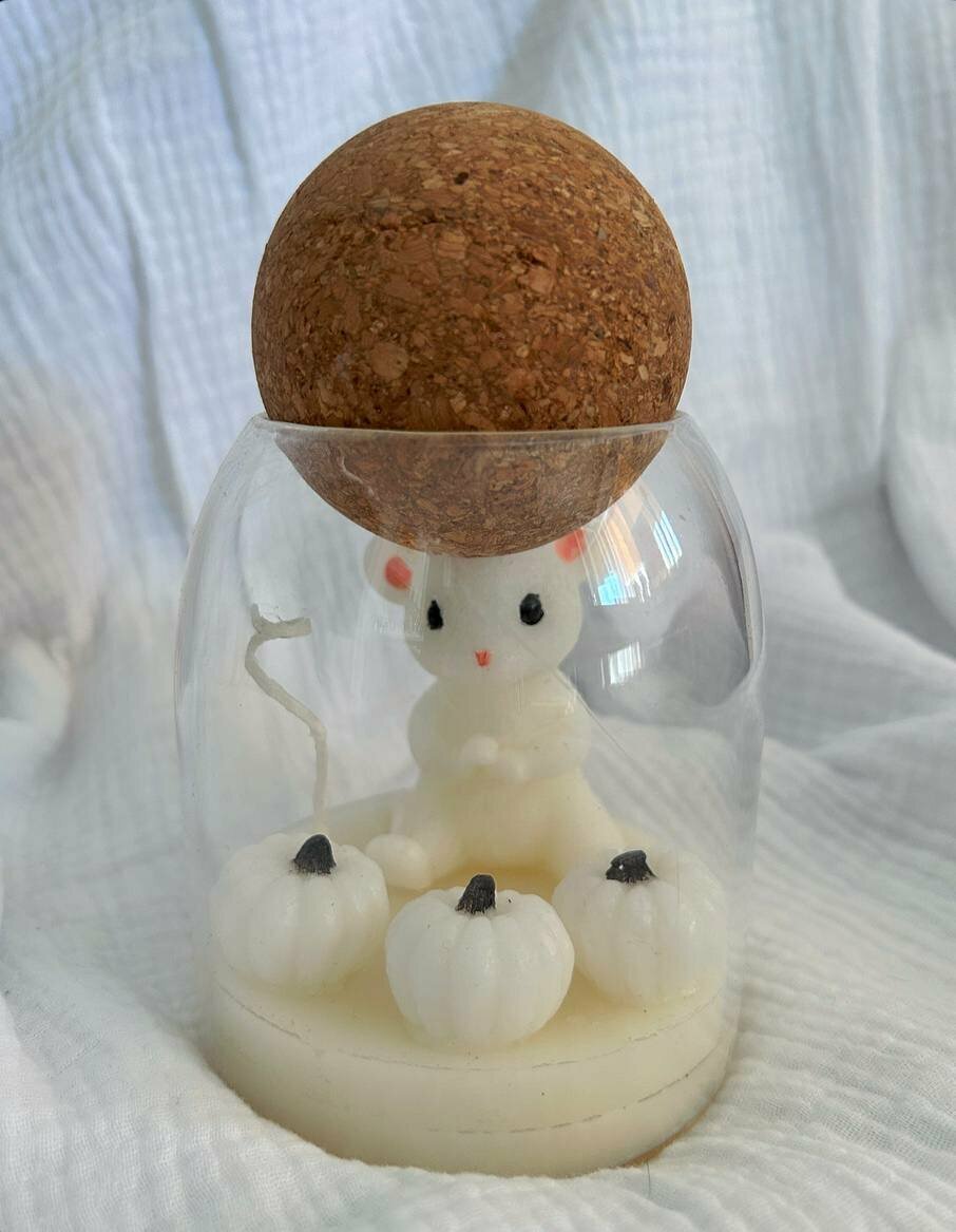 Свеча интерьерная Marbel Candles "Мышка", ручная работа, 15 см.