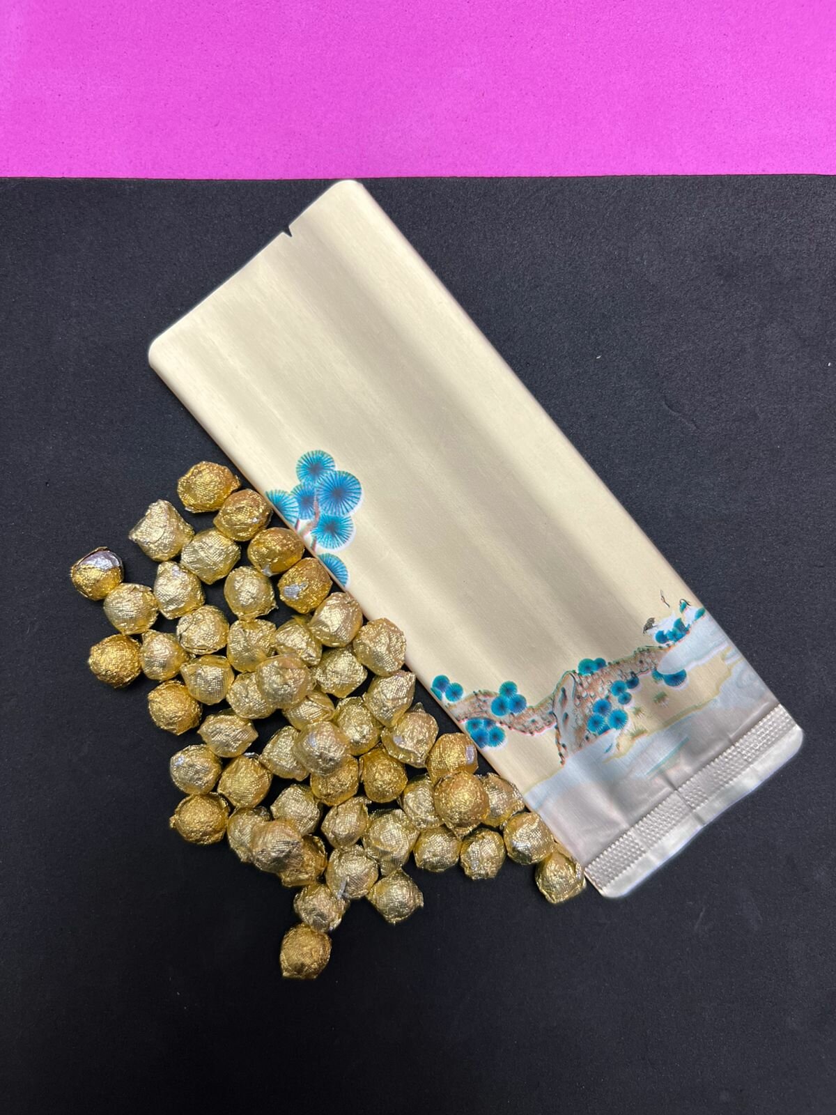 Смола пуэра Ча Гао Шу Китай золотые шарики 50 грамм Китайская стена