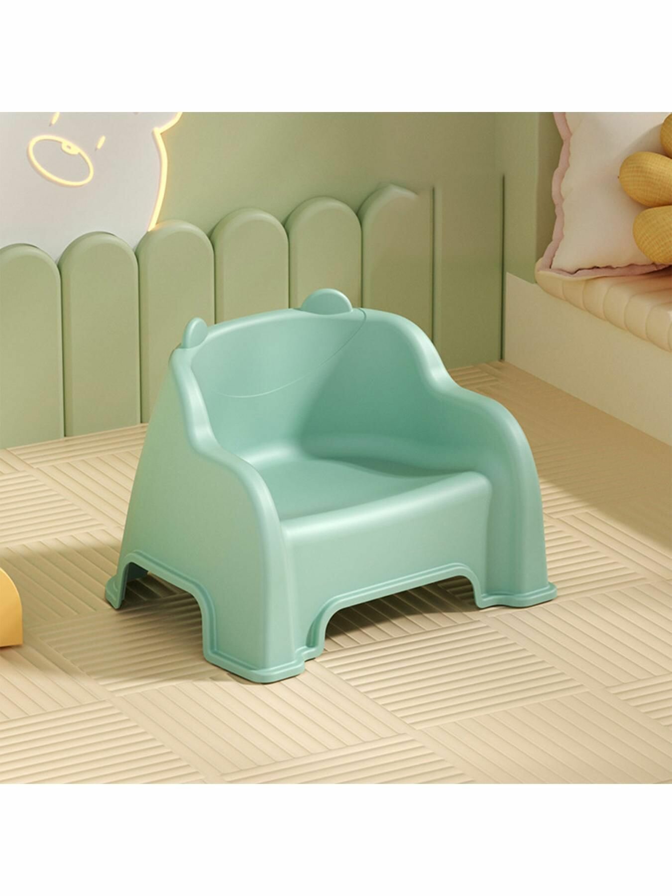 Детский пластиковый стул со спинкой, складной 33x26,8x23,8 см — устойчивый, с нескользящим дном, 4 цвета для дома