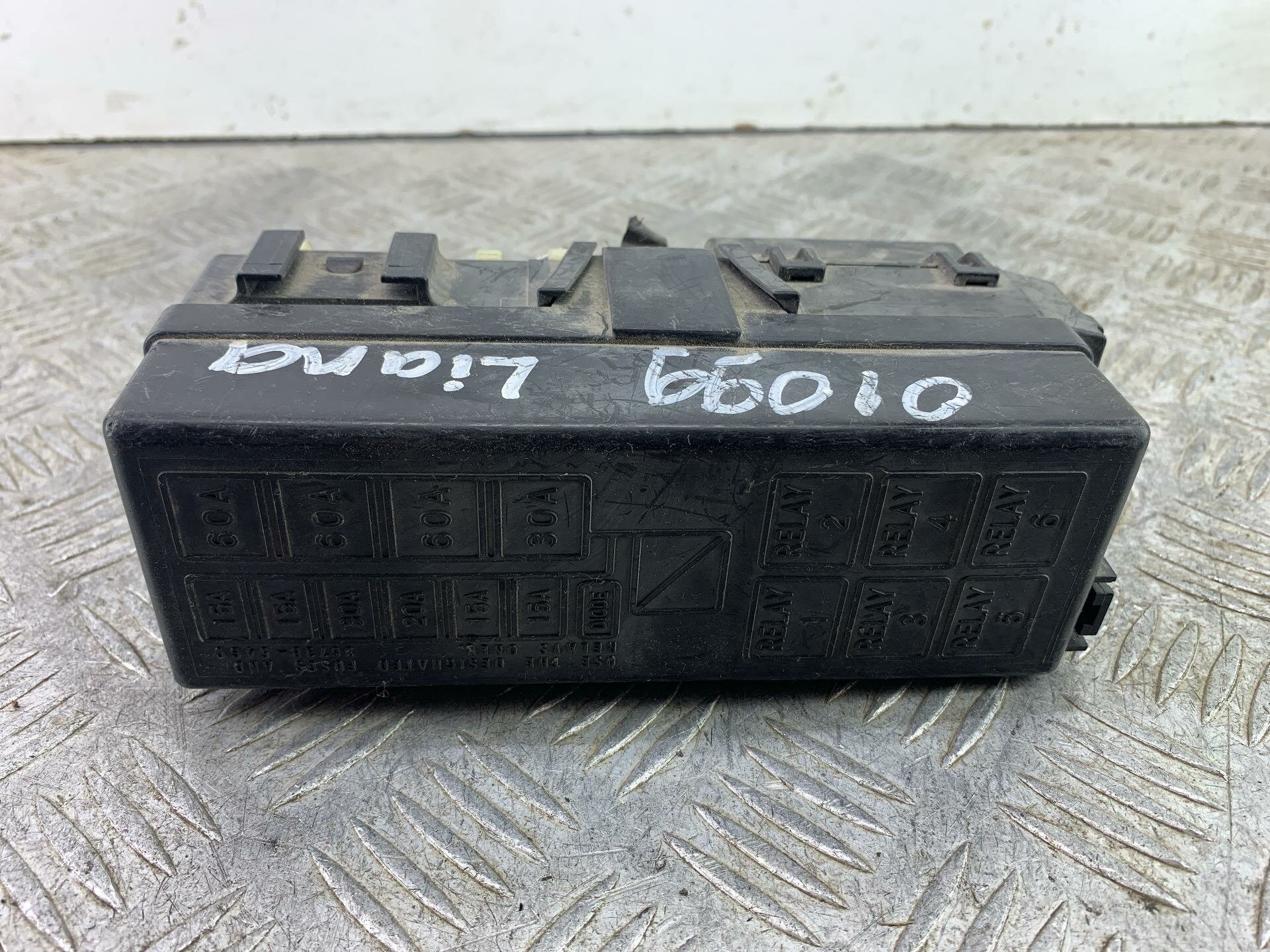 Блок реле и предохранителей Suzuki Liana 2004