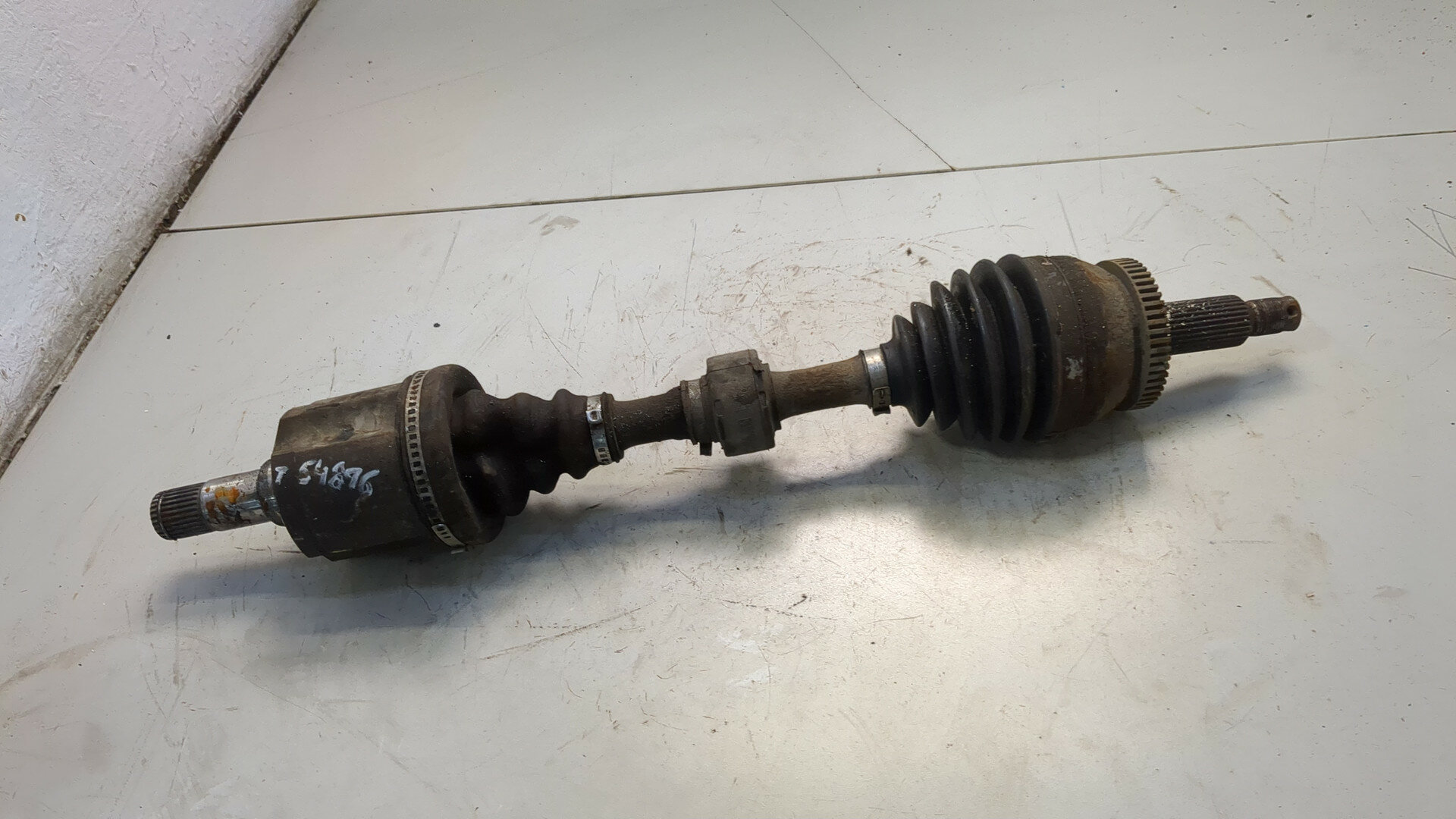 Полуось (вал, шрус) левая передняя Hyundai Santa Fe Б/У