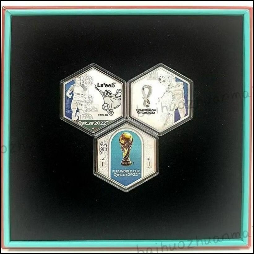 Эксклюзивный набор из 3 памятных монет Катара к ЧМ по футболу 2022