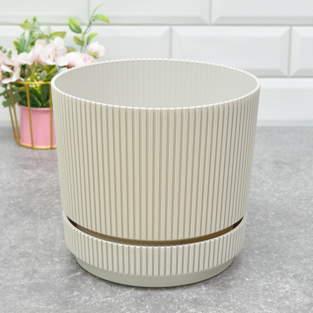 Кашпо Стрип 3.9л d200мм с подставкой, кремовый