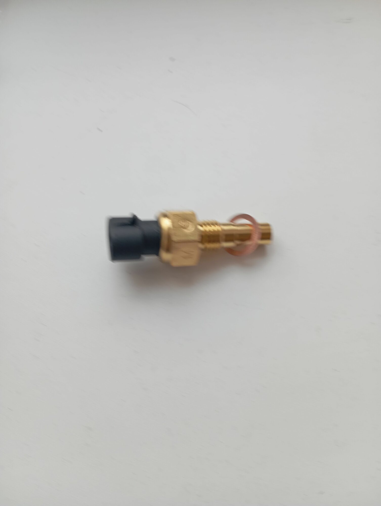 Датчик температуры (включения вентилятора) Ваз 2107, 2110-2115, 2170, 1118, Гранта