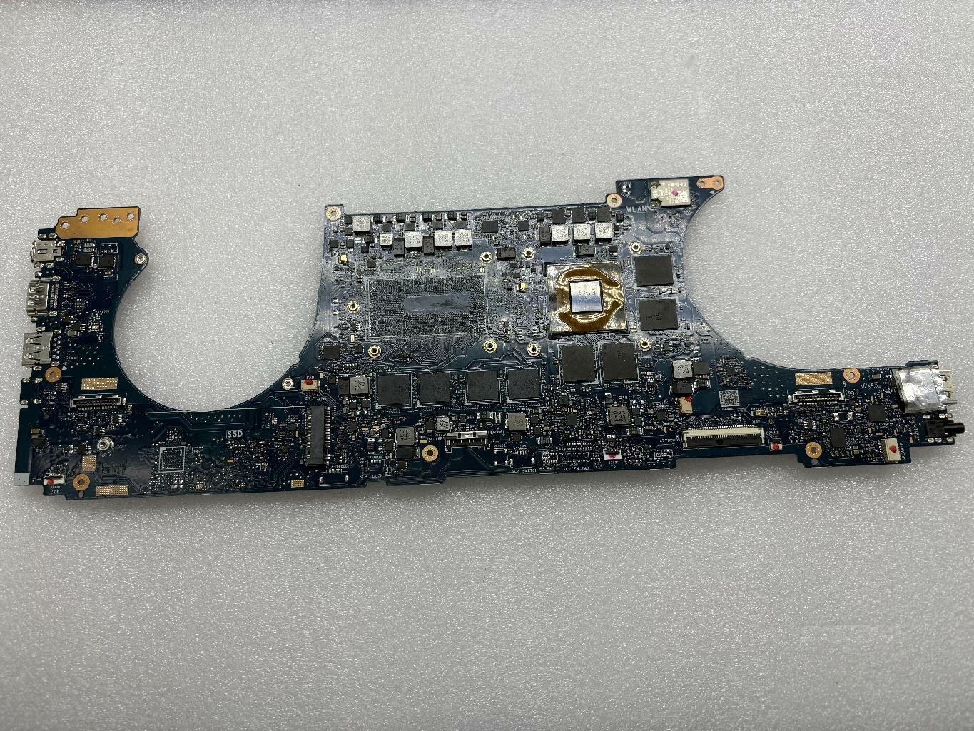 Материнская плата ASUS UX563FD донор видеочипа N17P-G0-OP-A1