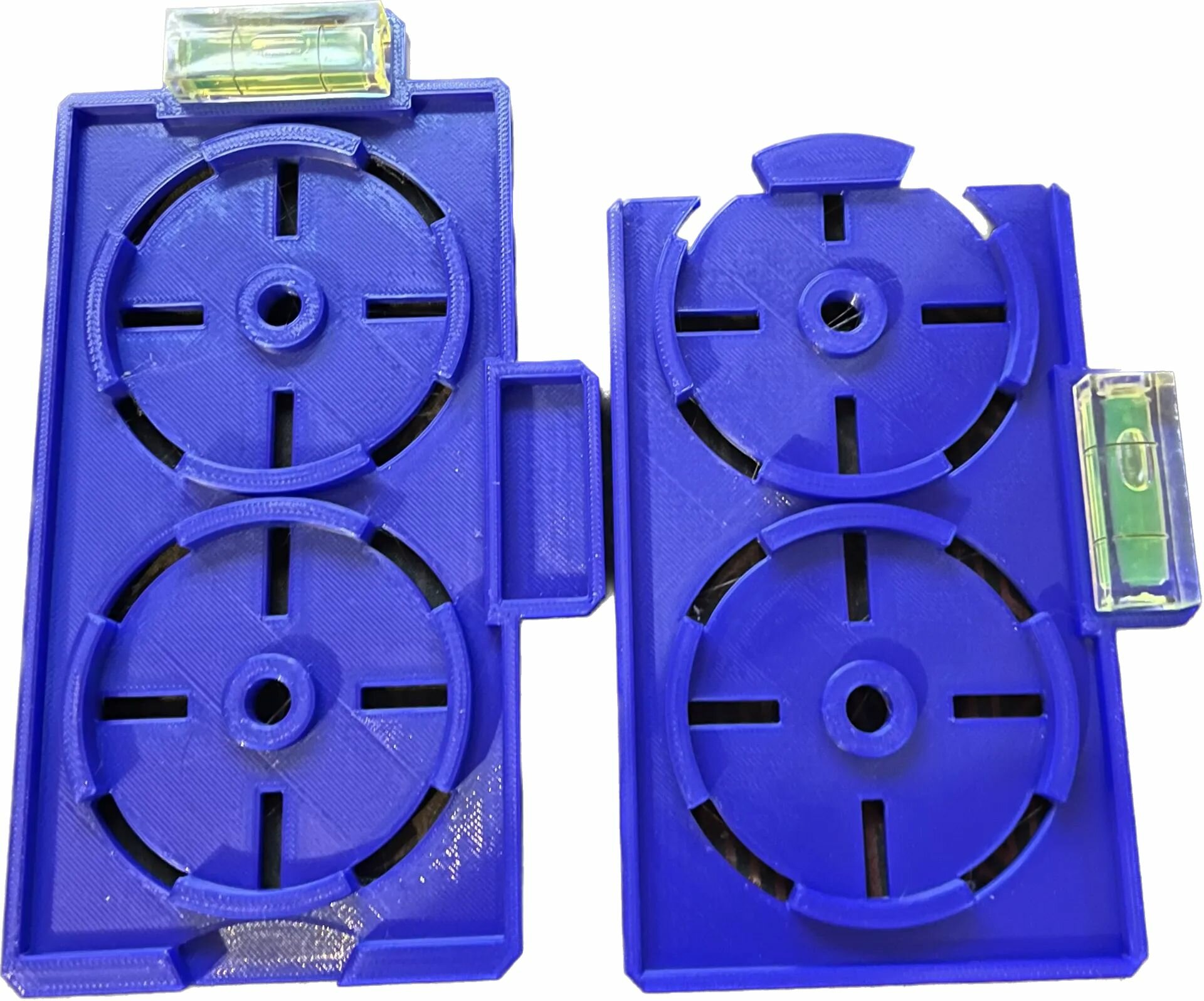 Шаблон для разметки розеток 68 мм с уровнем