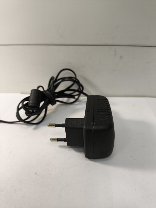 Блок питания внешний 12V 1A Nalin NLB100120W1U
