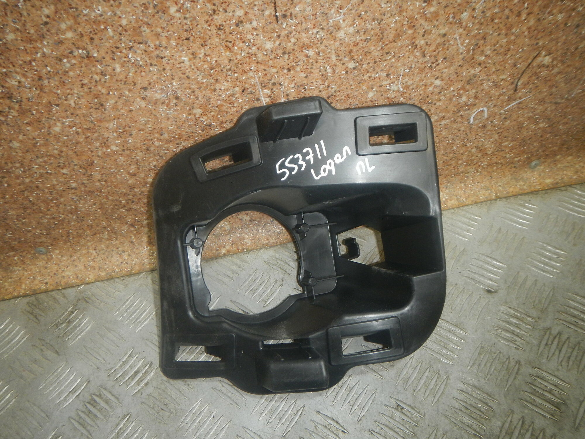 Б/У Кронштейн фары противотуманной правой, Renault (Рено)-LOGAN (14-) RENAULT LOGAN (14-) SAT, 18-, STEPWAY Дубликат, нов...