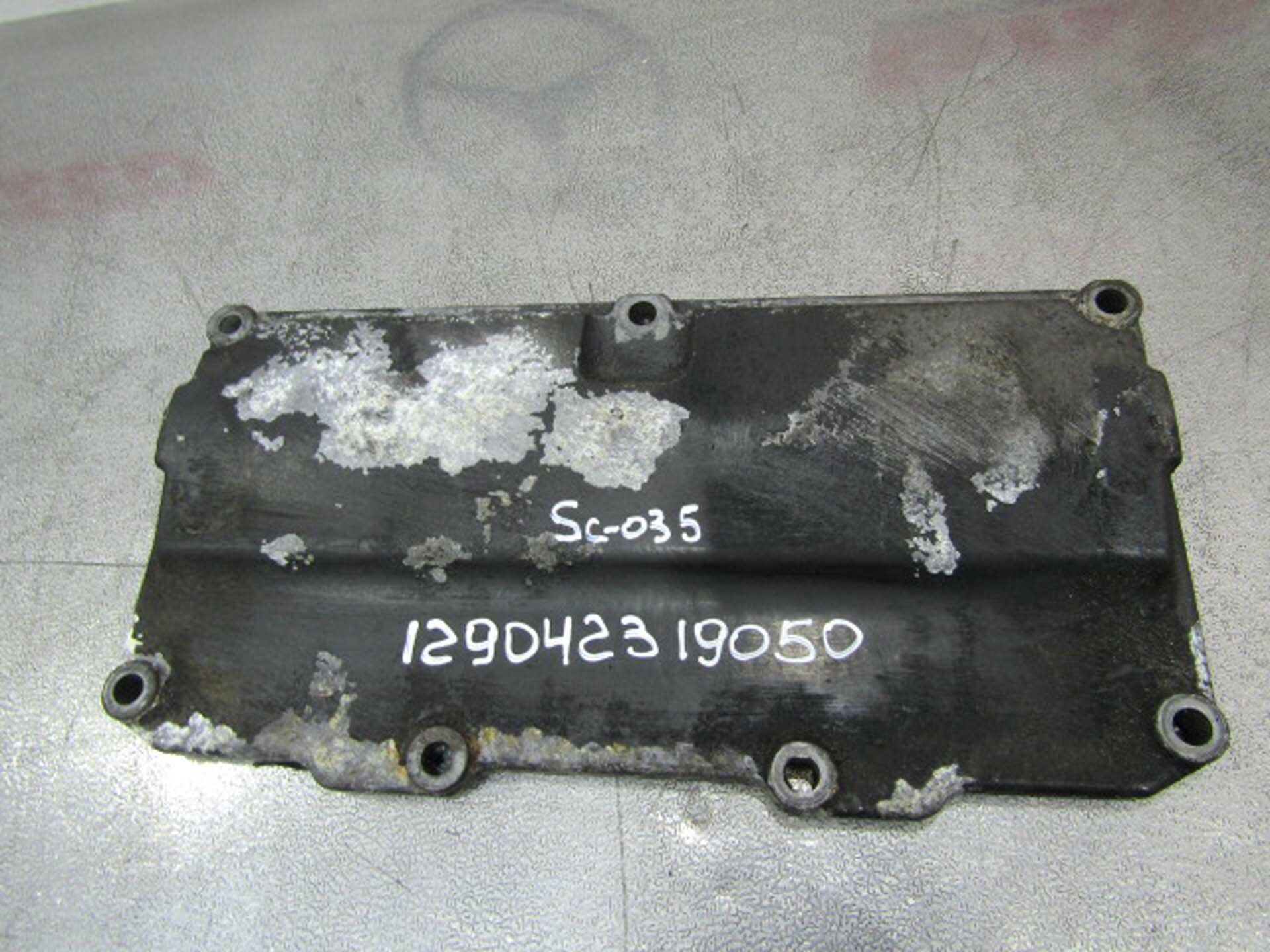 Крышка боковая блока цилиндров двигателя DC12 Scania P, G, R