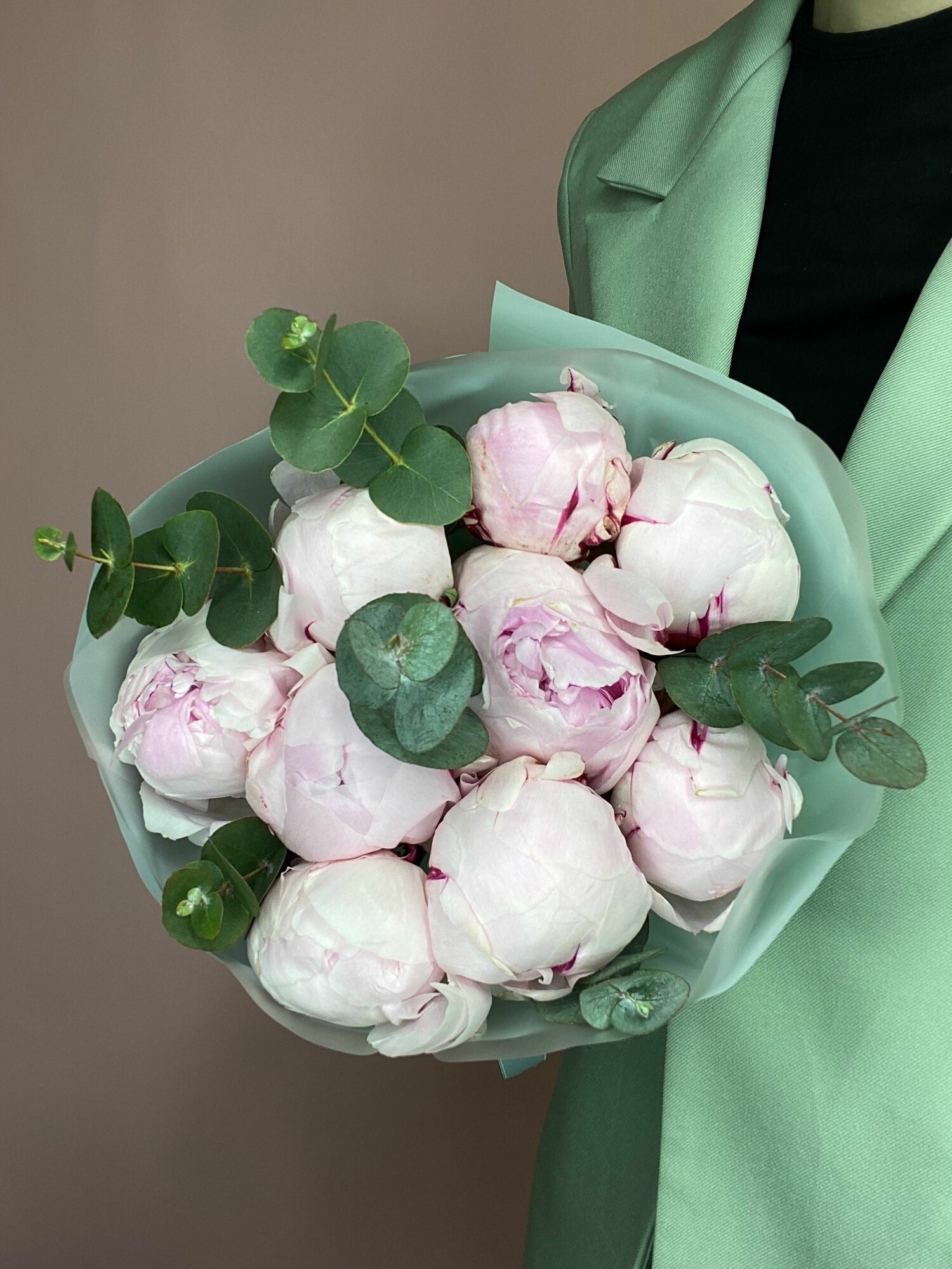 Букет пионов