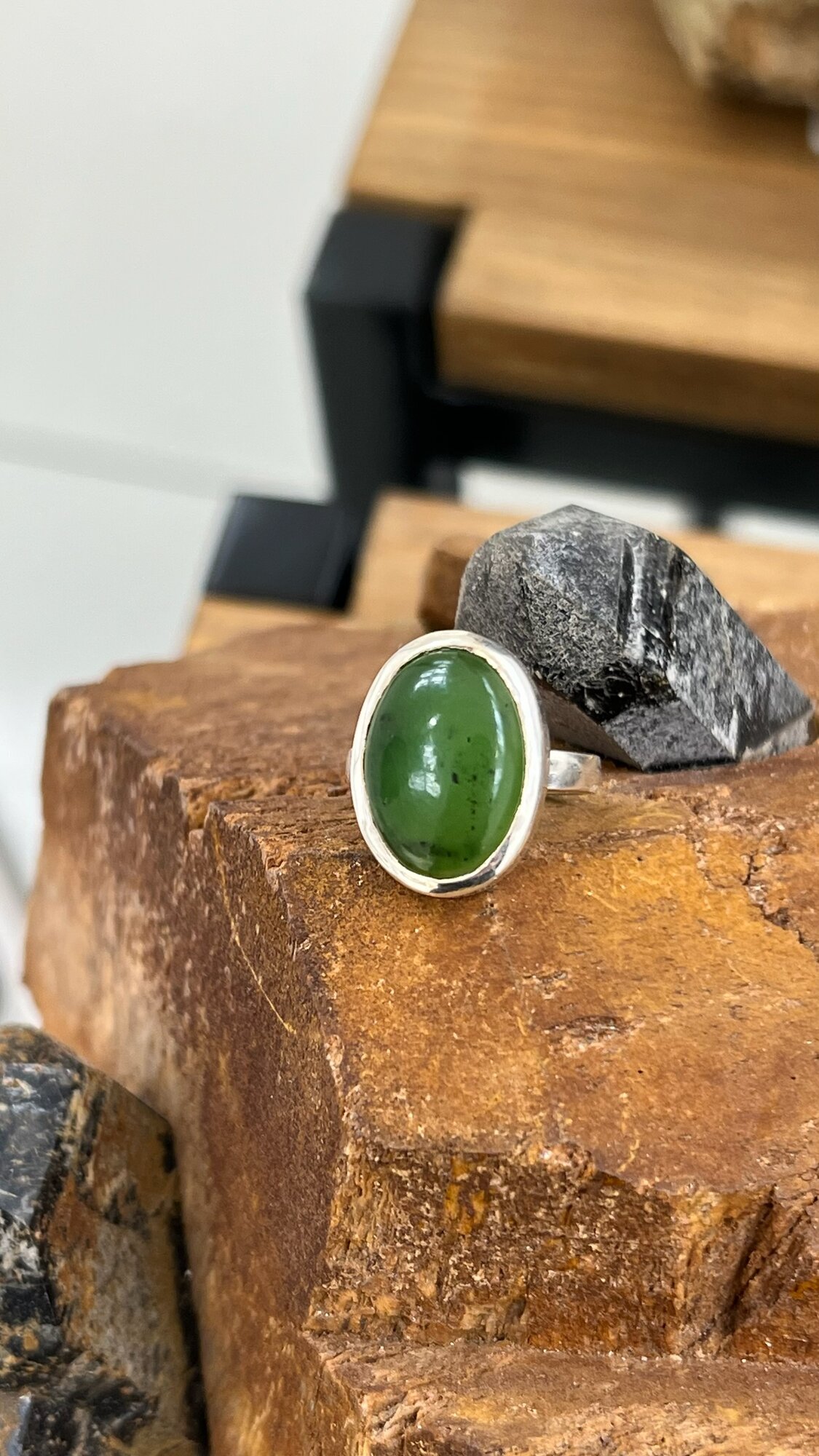 Кольцо-кулон, нефрит