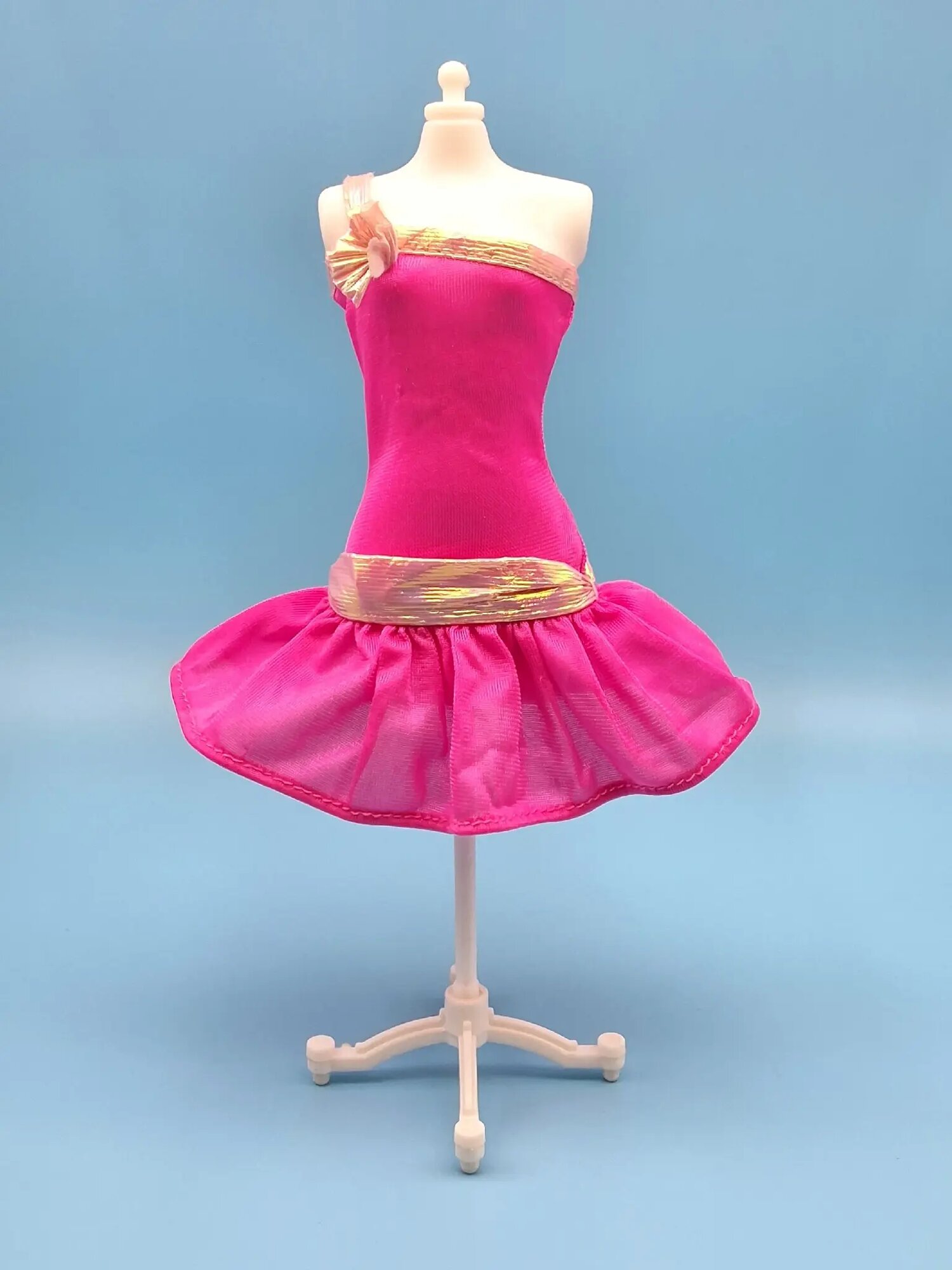 Одежда для куклы Барби