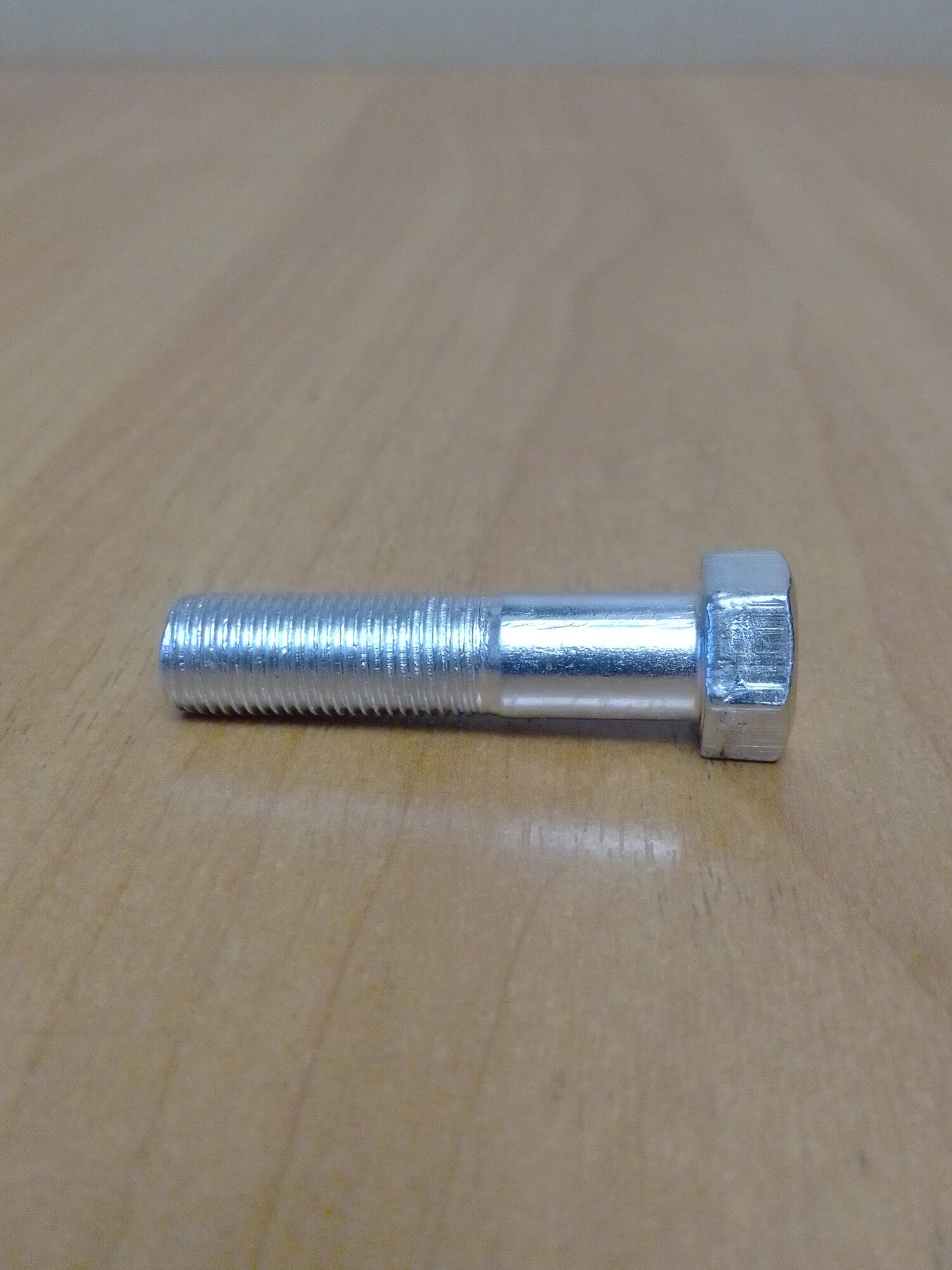 Болт М10х1х42 для автомобилей (чашки нижнего рычага Волга и др.). РЗИ.201525-п29