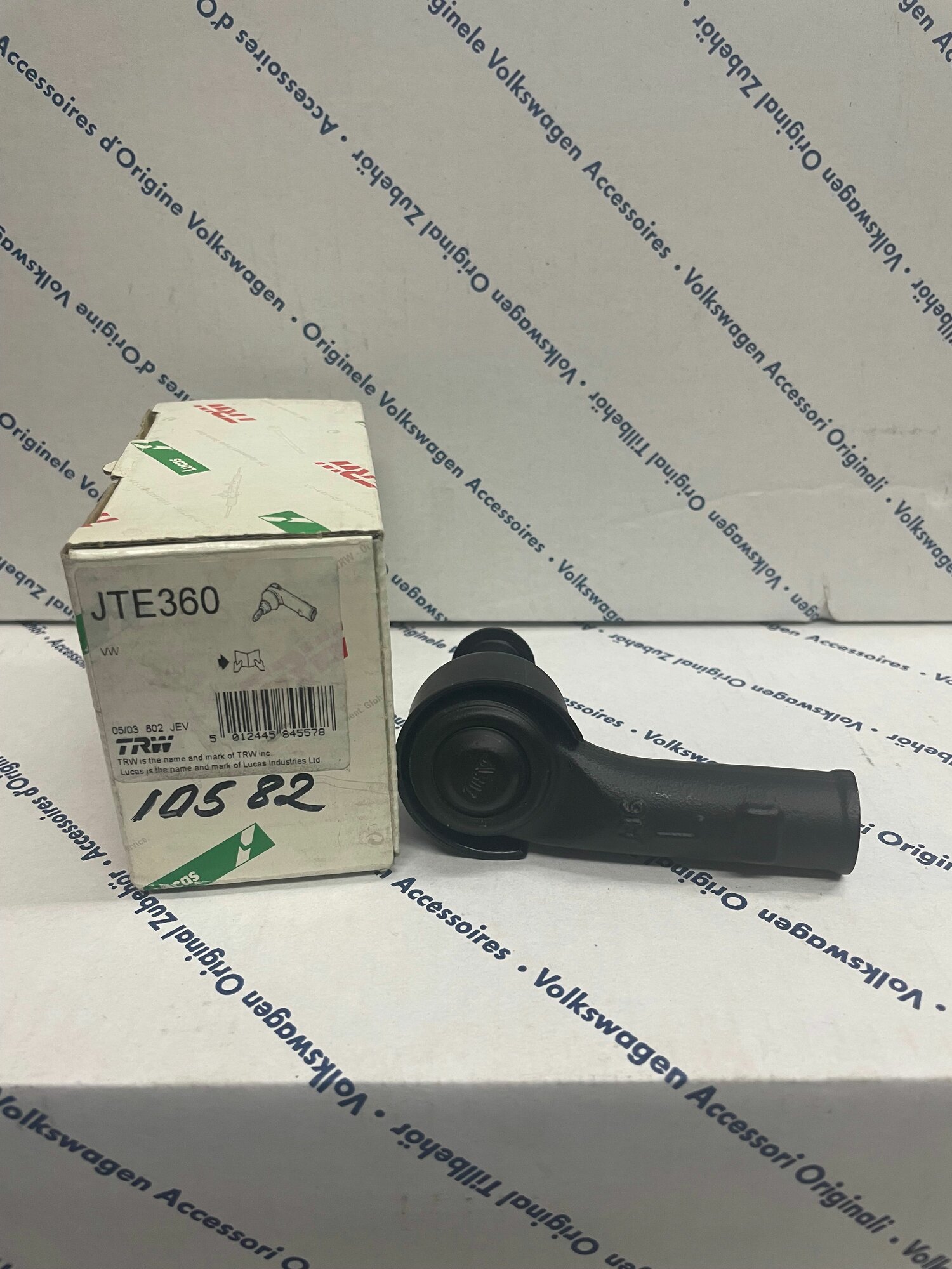 JTE360 TRW Наконечник рулевой левый для VW TRANSPORTER T4 96>