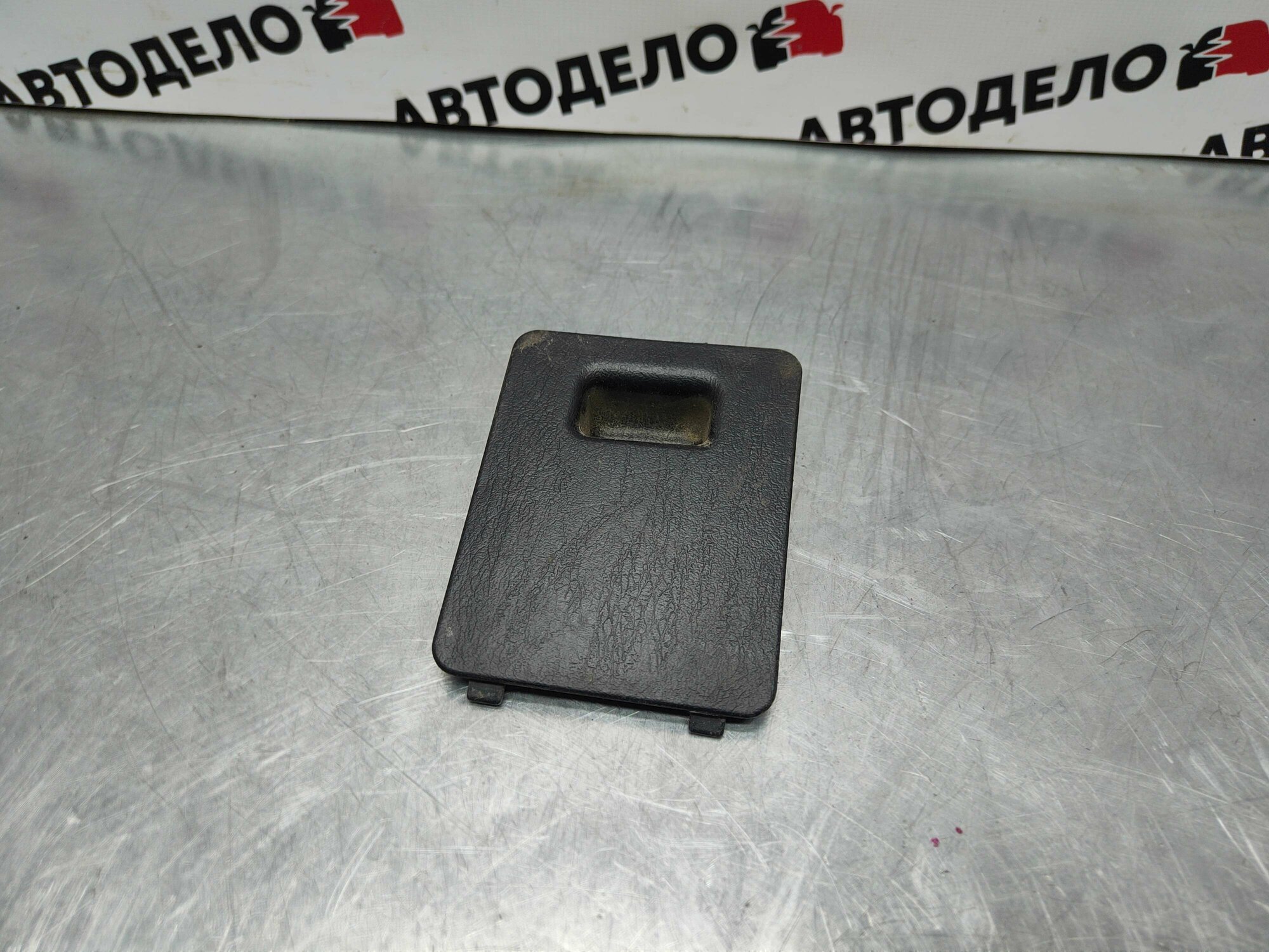 Крышка блока предохранителей Toyota Cynos EL44