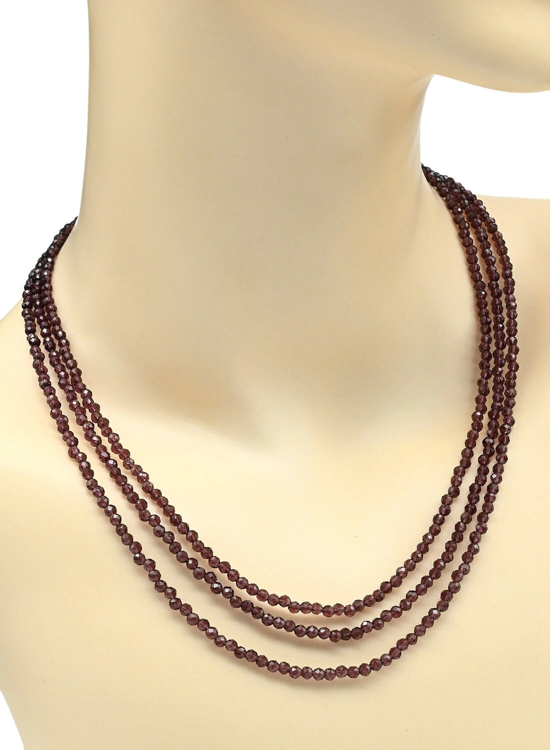 Колье, шпинель