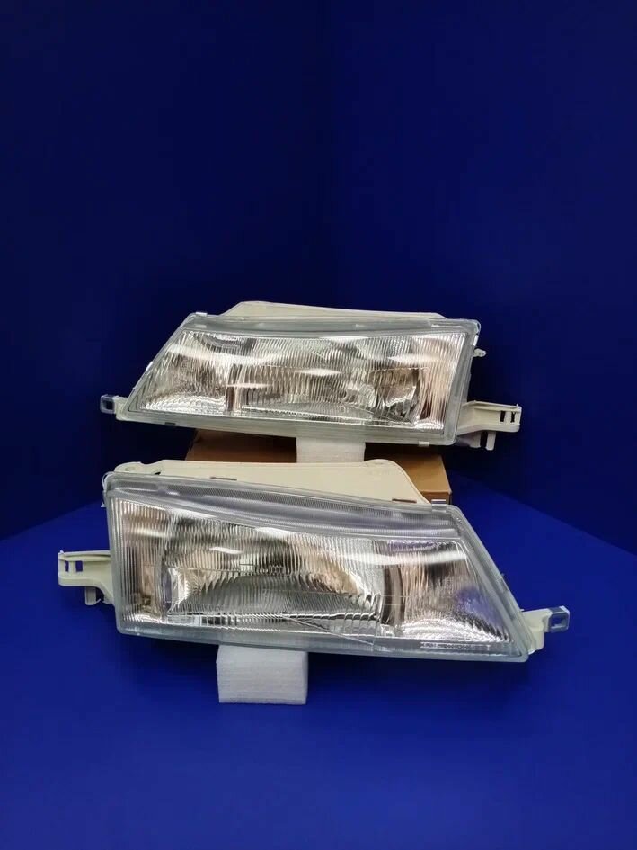 Комплект фар на Деу Нексия. Фары Nexia N100