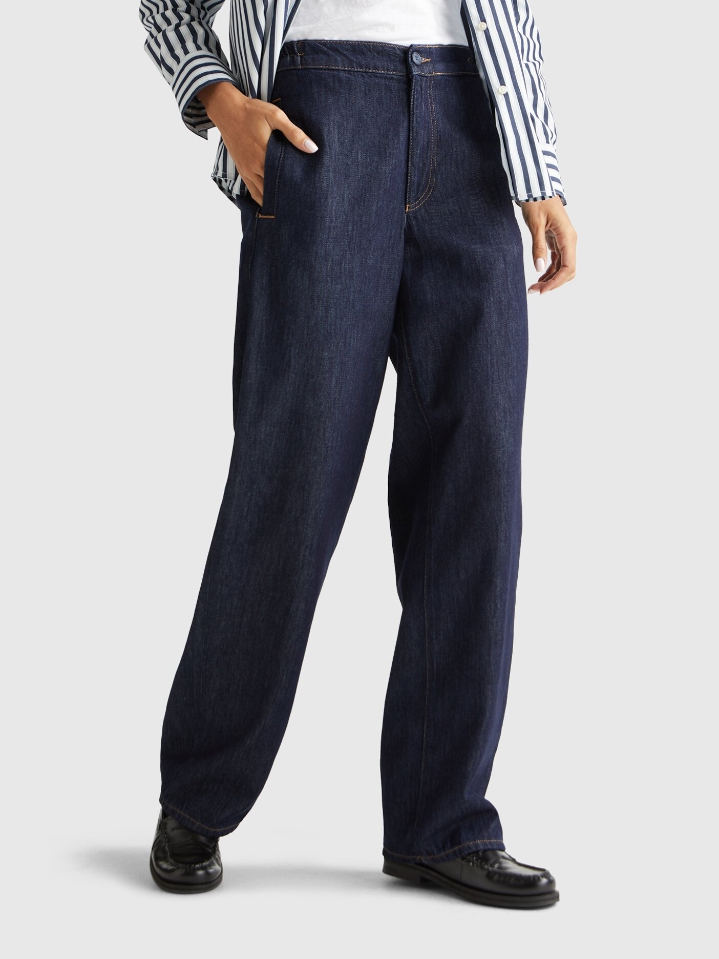 Джинсы UNITED COLORS OF BENETTON