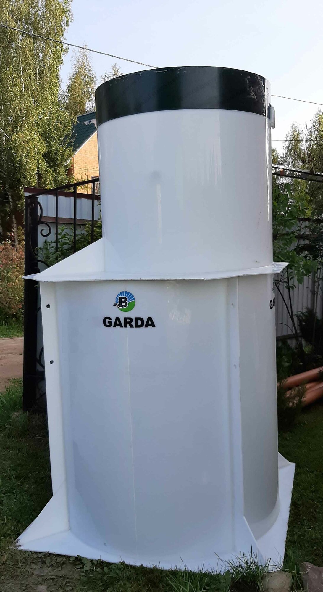 Септик Garda 3 2200, полипропилен, вертикальный, с почвенной очисткой, 3 человека