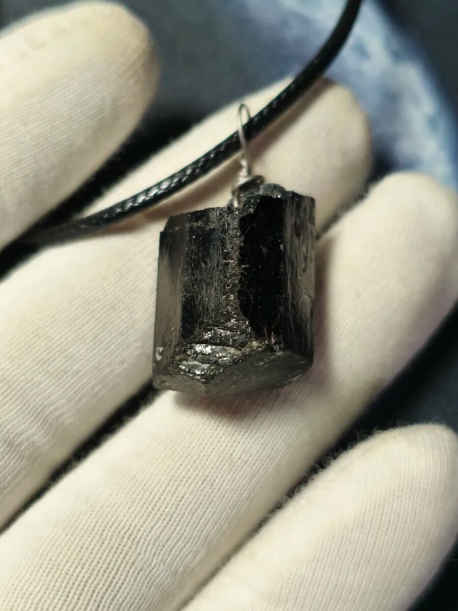 Турмалин чёрный кулон детский 16 г