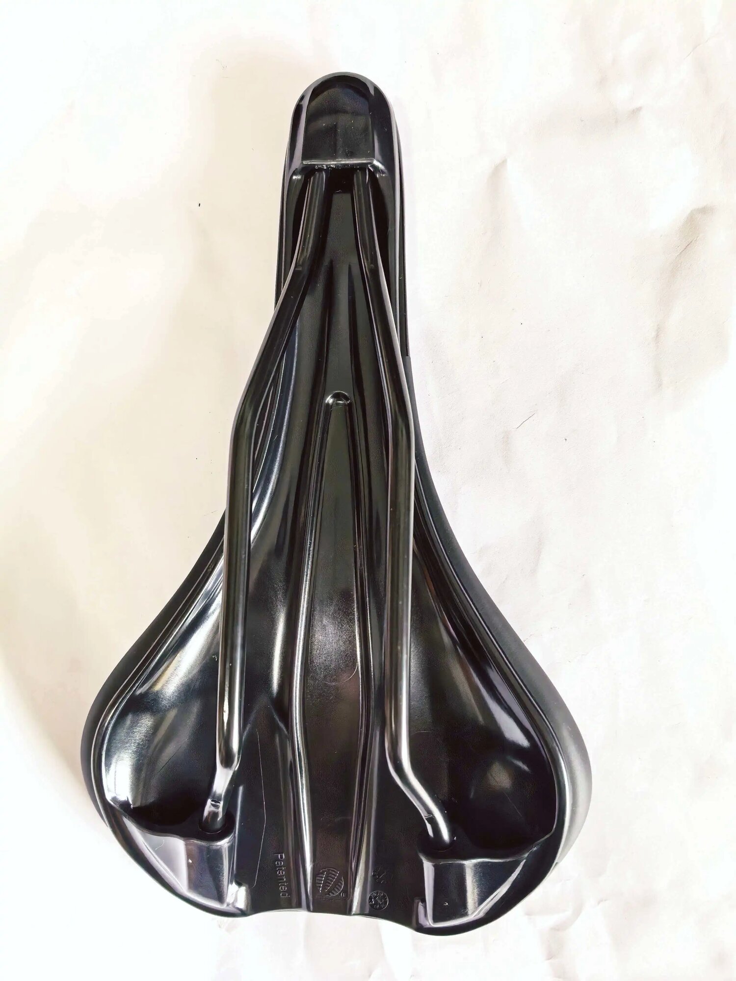 Велосипедное седло Selle Royal VERVE с длинными рельсами 27 x 14,5 мм и подвеской — фото 1