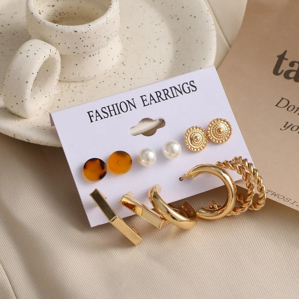 Комплект серег, пластик