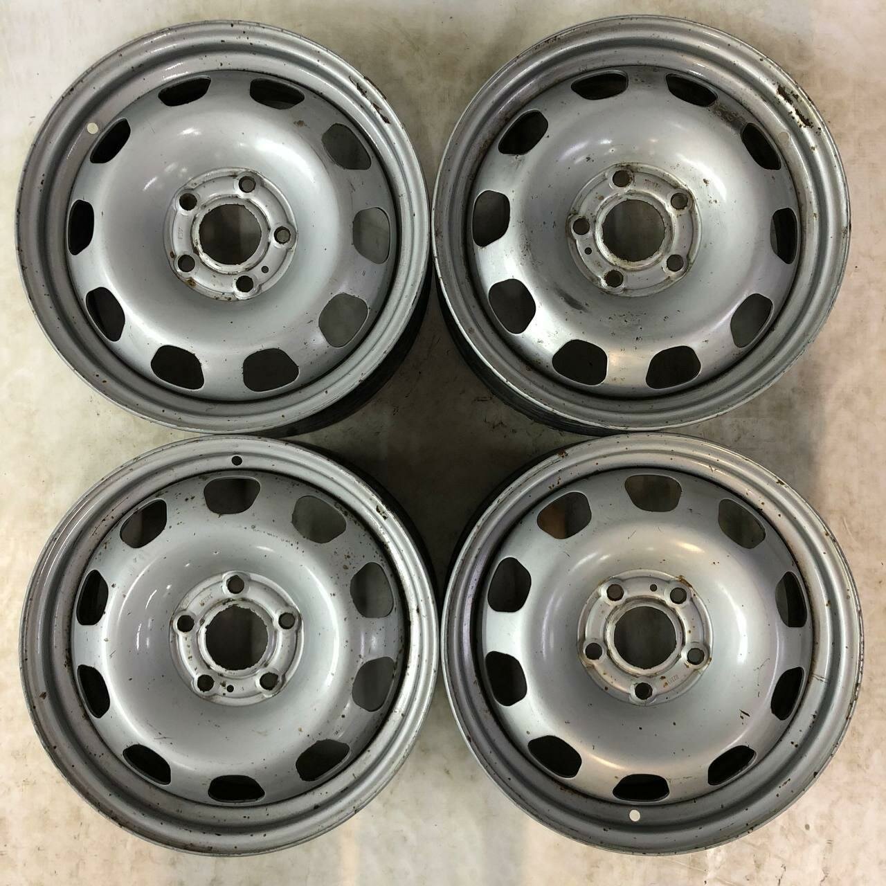 Колесные диски Штампованные 16x6.5 PCD 5x114.3 D66.1 ET50 (Реплика)