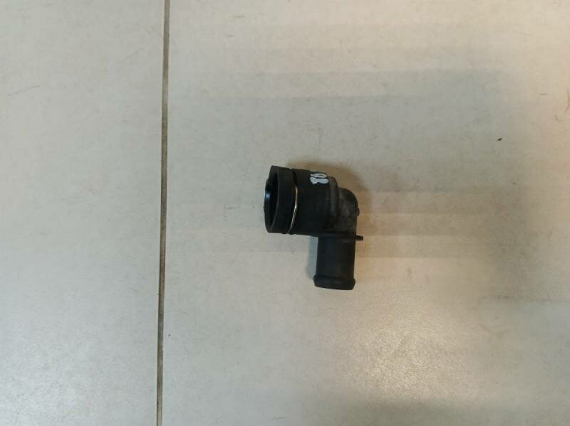 Фланец двигателя системы охлаждения Skoda Octavia A7 2013-2017