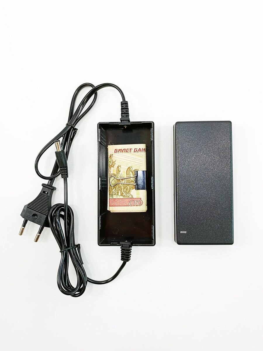 Тайник в виде адаптера питания для ноутбука для хранения ценностей