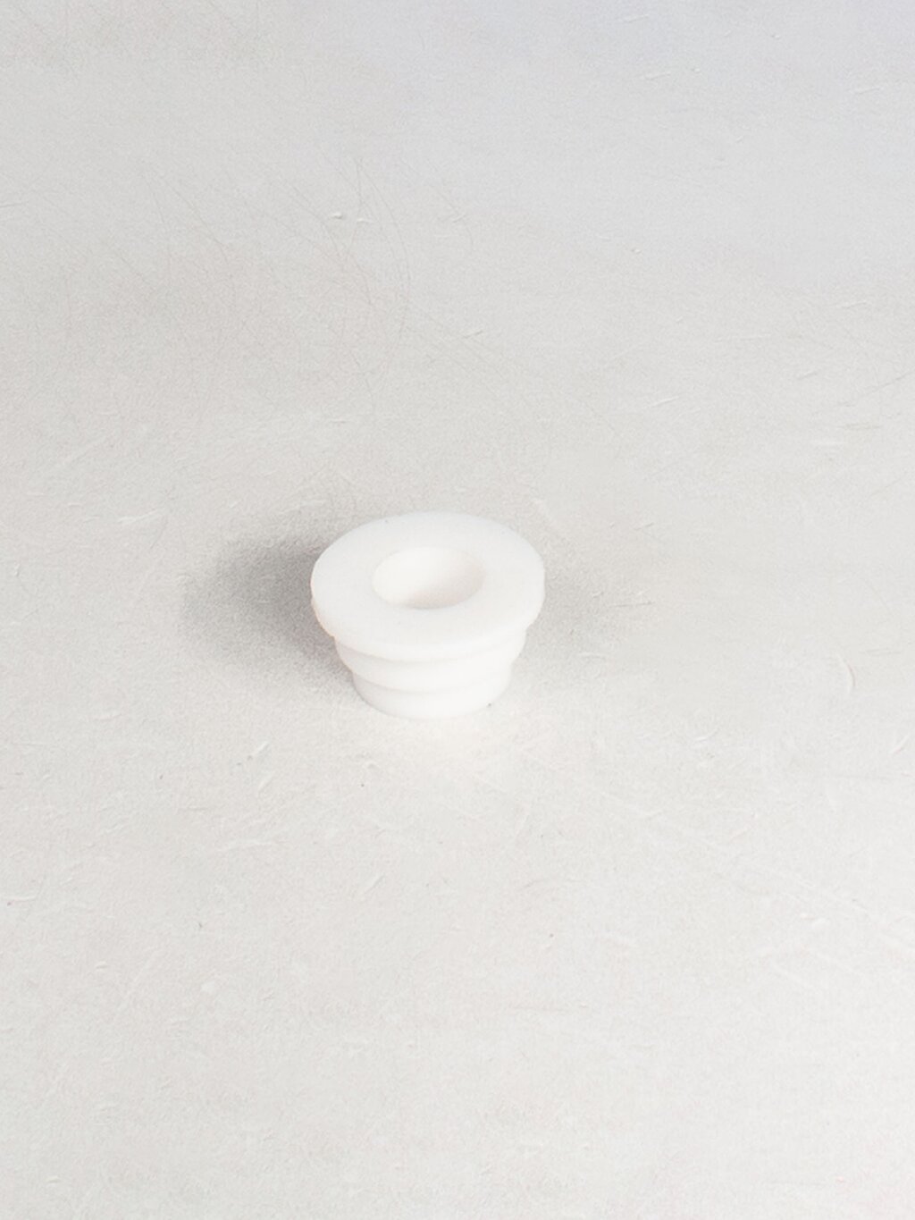 Втулка маятника для а/м ГАЗ-2410 (фторопластовая)