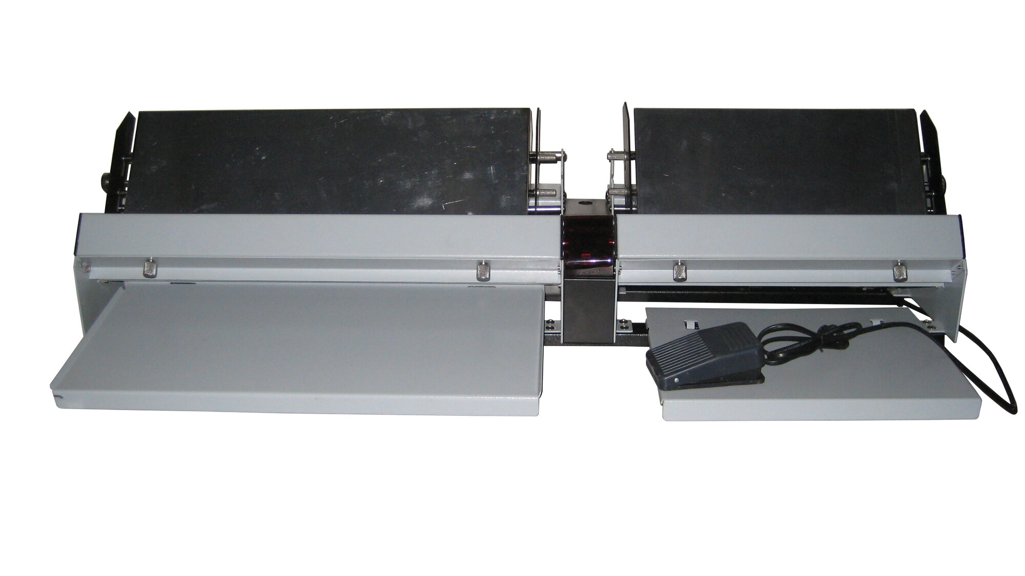 Нарезчик визиток Bulros F-50 профессиональный SRA3 (297х450мм) 24 карточки 90х50 мм, 180-300 г/м2, 100 шт/мин)