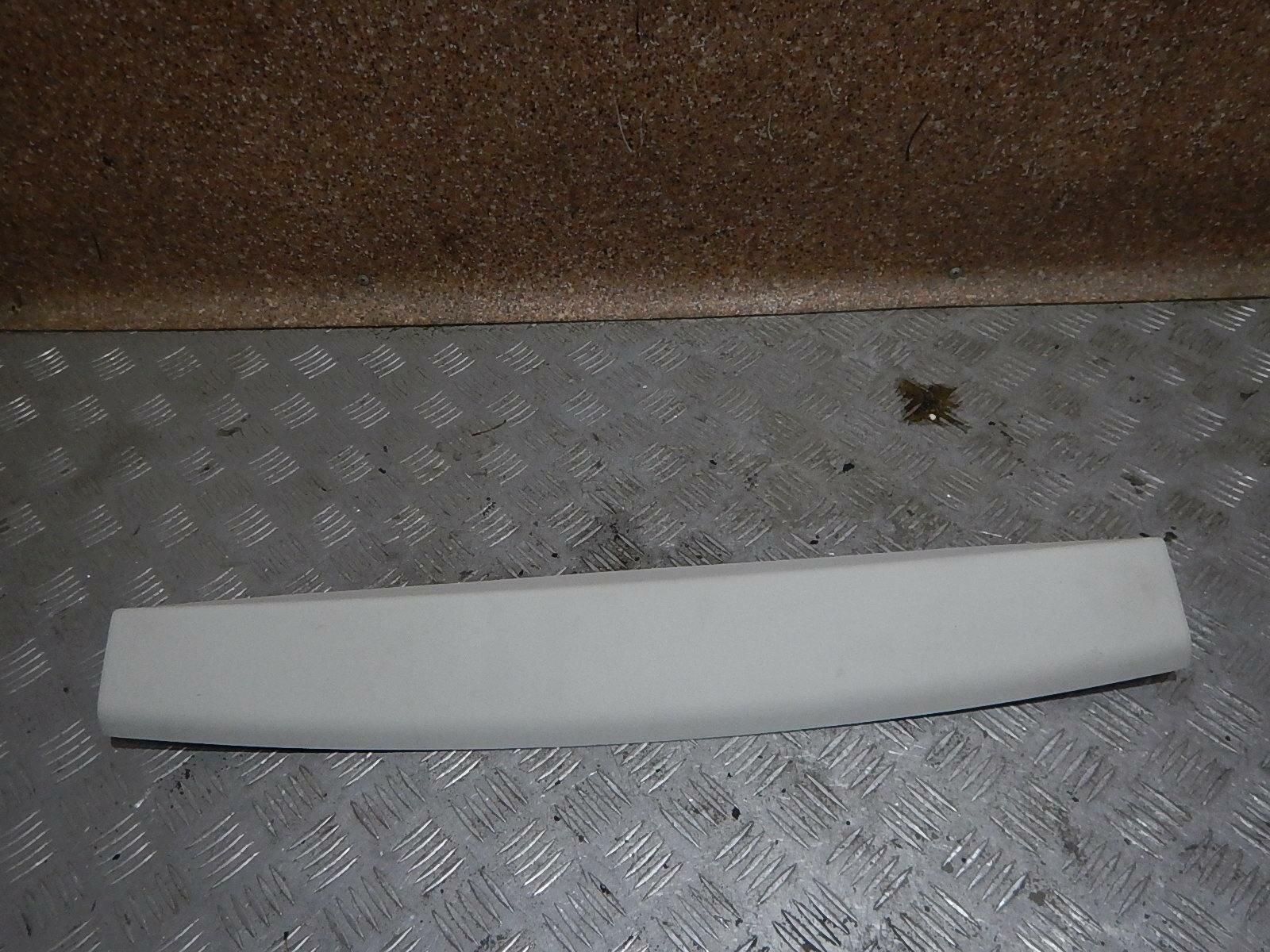 Б/У Обшивка двери багажника, Ford (Форд)-FOCUS 3 (11-19) FORD FOCUS 3 (11-19) верхняя Грязная. 480477 FORD арт. BM51N46404A