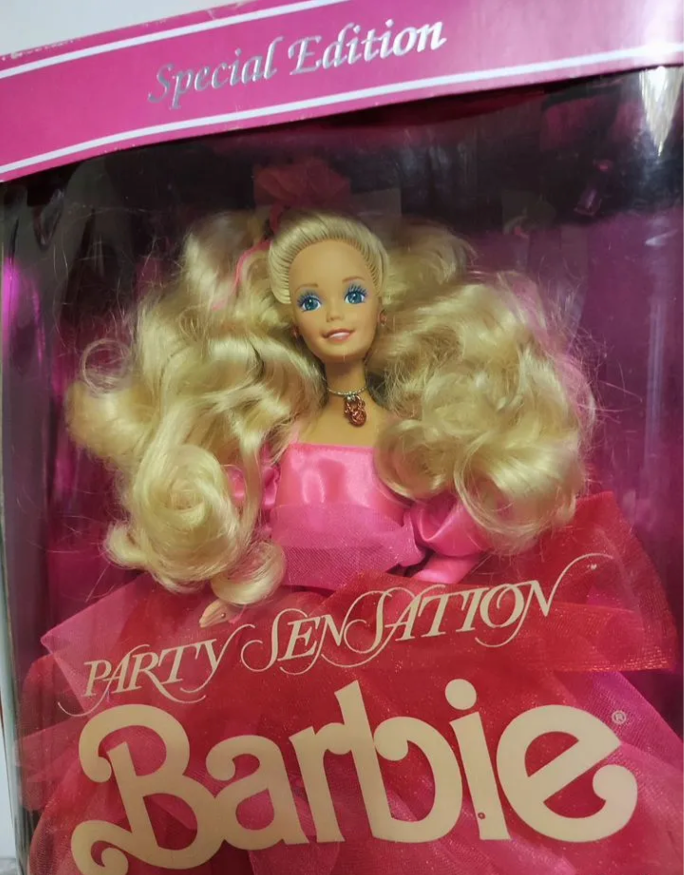 Коллекционная кукла Mattel Barbie Party Sensation "Vintage", классическая, 1990 год