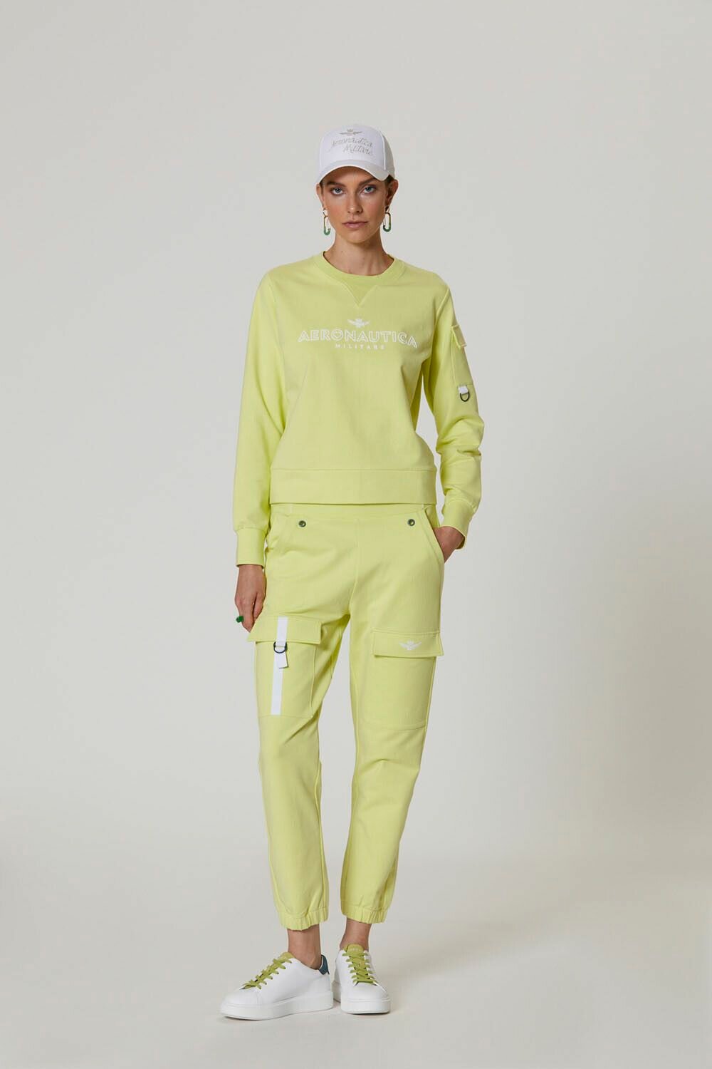 Костюм спортивный