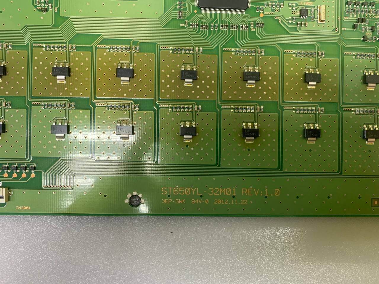 Инвертор st650yl-32m01 rev 1.0 от Sony kd-65x9005a
