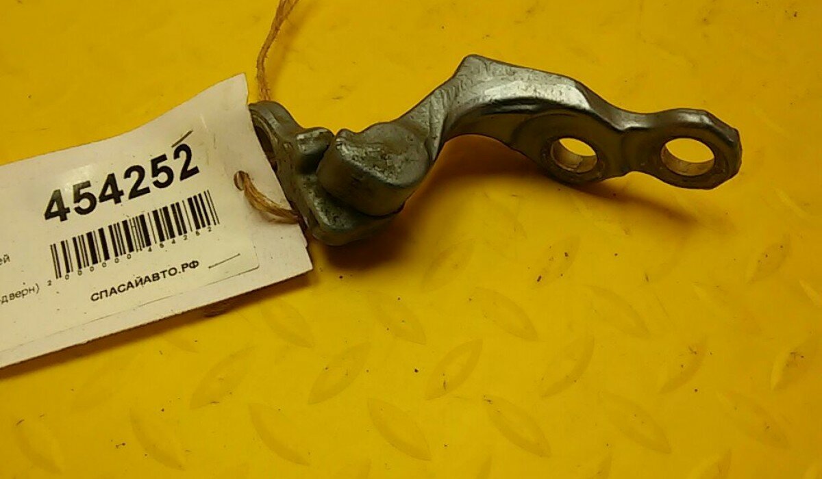 Петля двери задней левой нижняя Focus II Ford