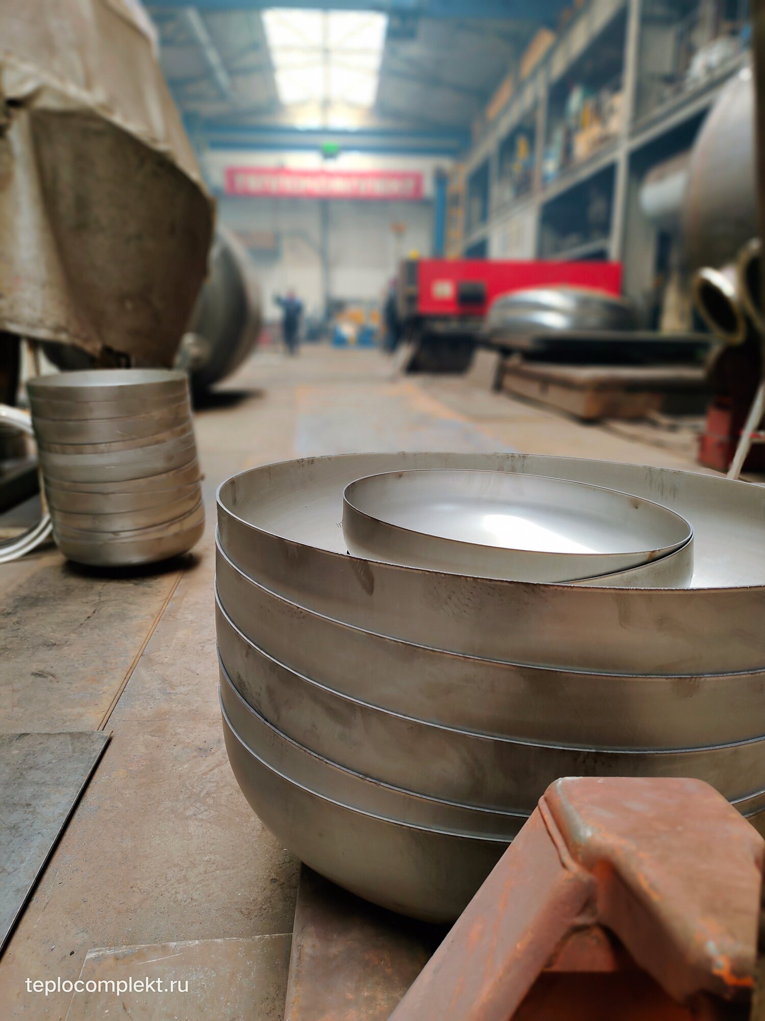 Днище эллиптическое 600х3 AISI 316L Теплокомплект, диаметром 600 мм, толщиной 3 мм, из нержавеющей стали AISI 316L