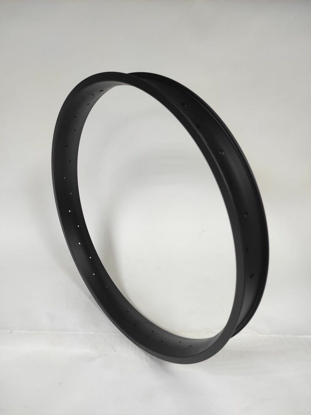 Обод двойной 26 х 65 мм, под 36 спиц, черный матовый