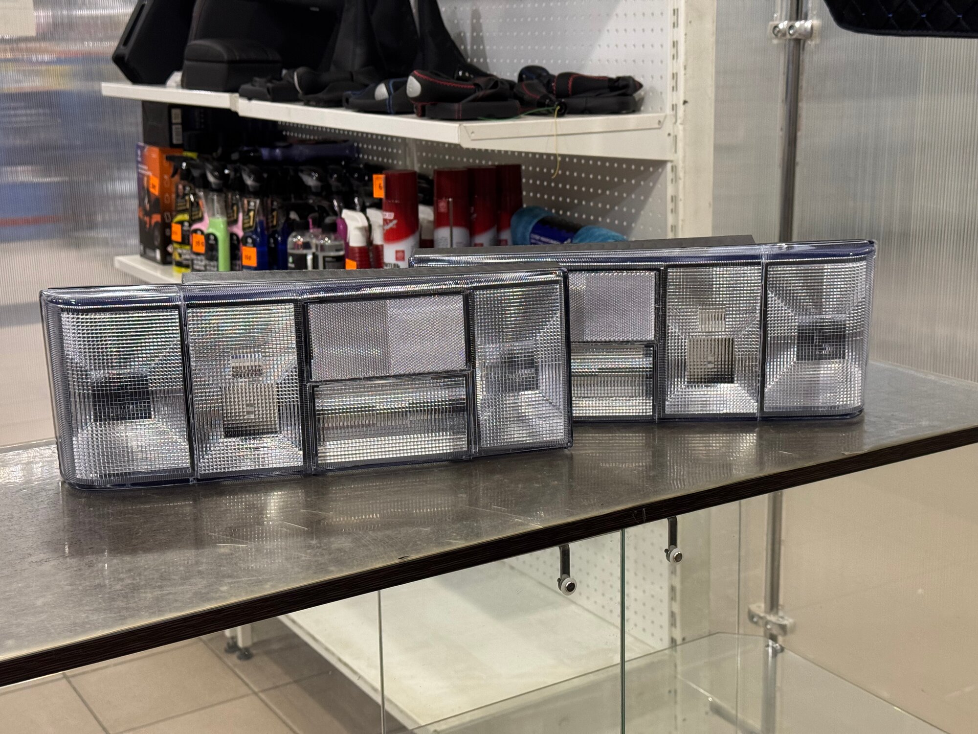 Фонари задние на ВАЗ-2108, 09, 099, 13, 14 / оригинал, правый и левый, белые