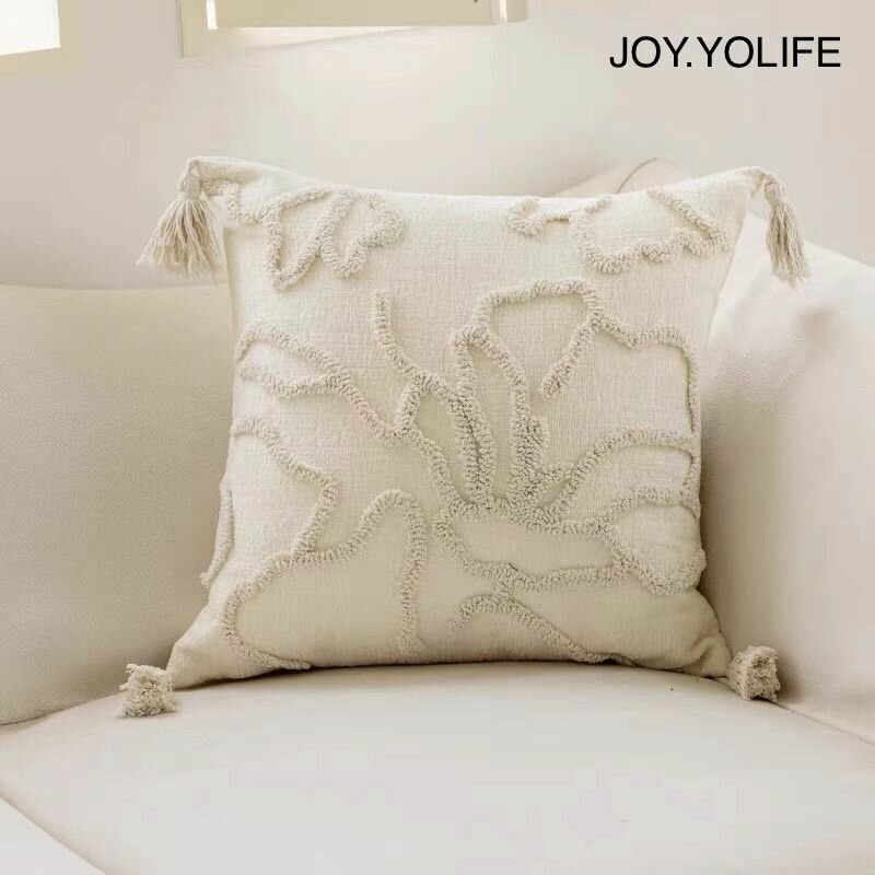 Декоративная подушка Joy.Yolife, полиэстер, вышивка, кисти, 45x45 см