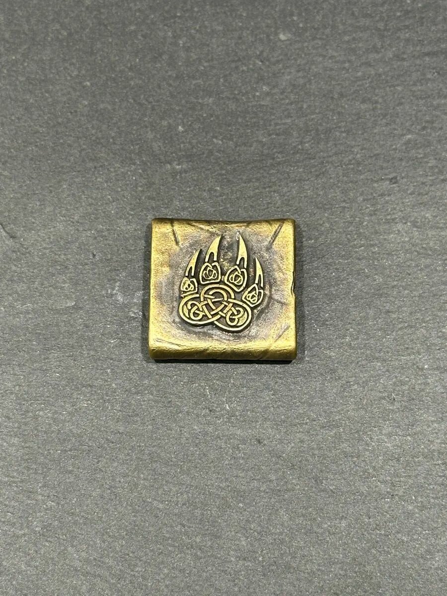 Клипса на молле " Лапа Велеза"