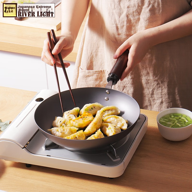 Сковорода RIVER LIGHT Japanese Imported Frying Pan, Flat Bottom Pan, Multifunctional Steak Pan, Egg Pan, 26cm, Specially Designed for Gas Stoves And Open Flames