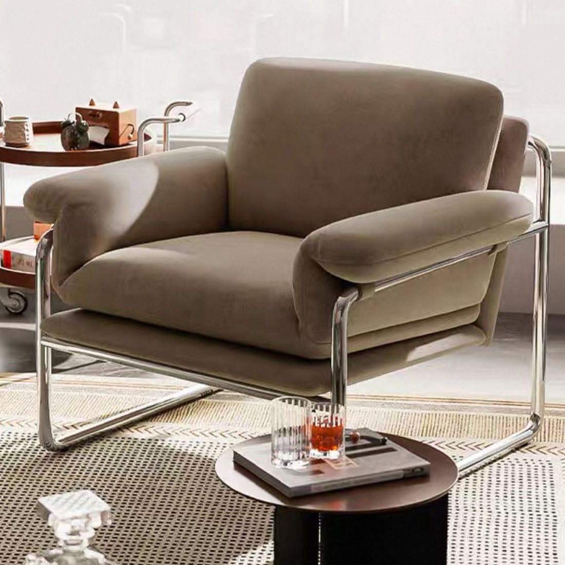 Интерьерное кресло на металлической основе Isidre (Хаки)