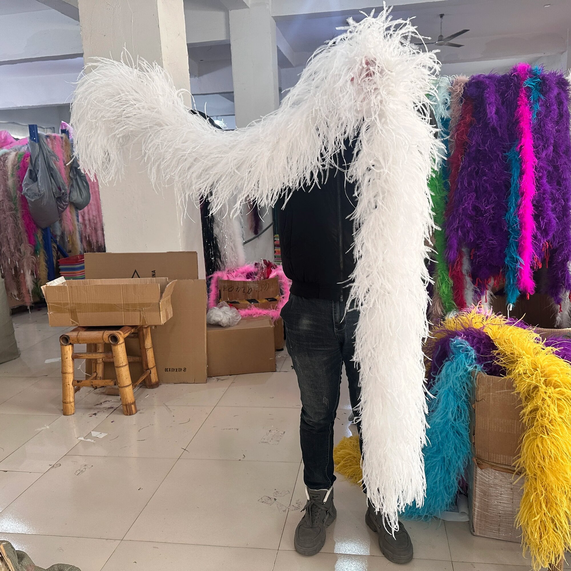 Боа из страусиных перьев 2 метра 2 PLY, white