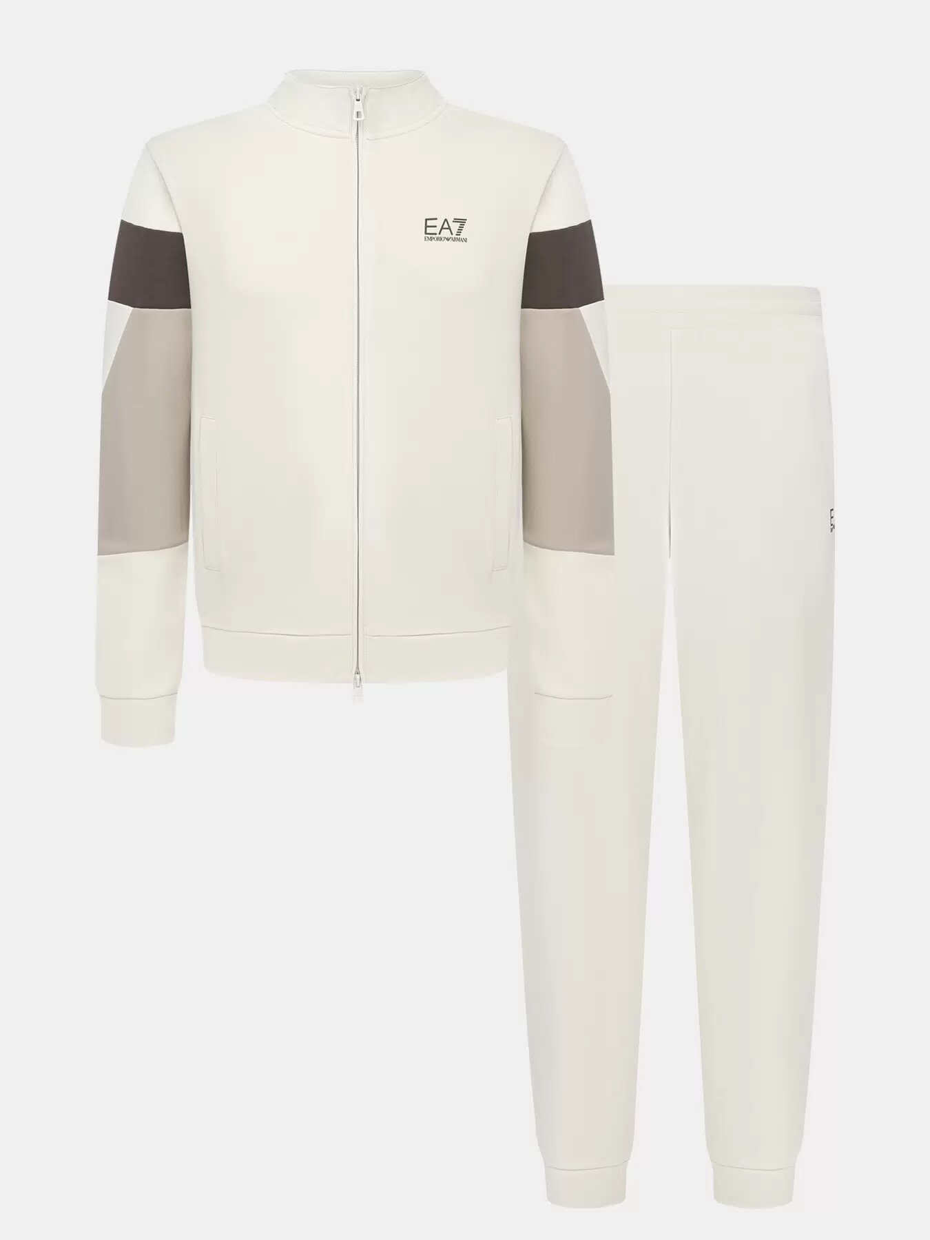 Костюм спортивный