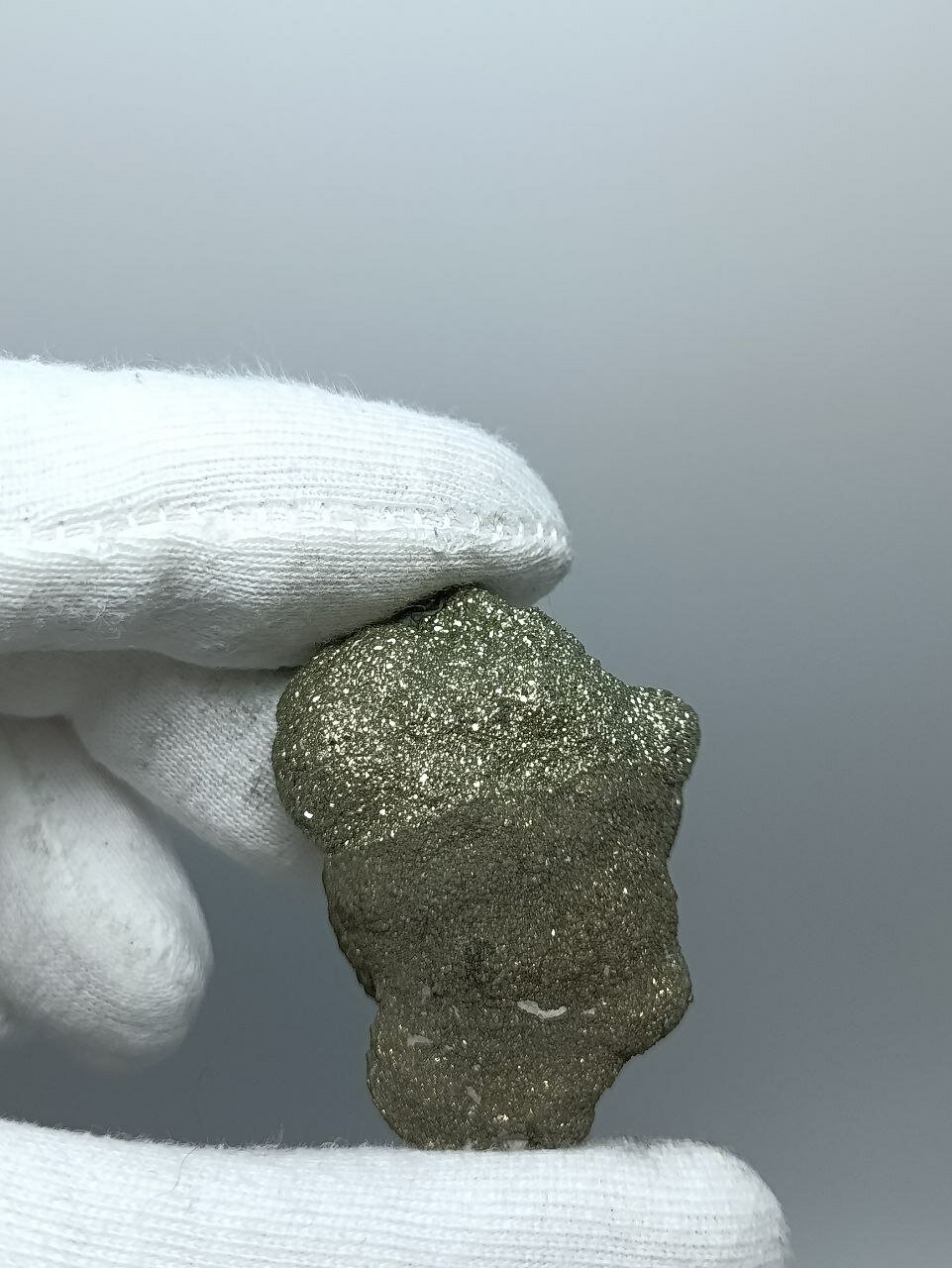 Пирит 41 мм, 42 г.