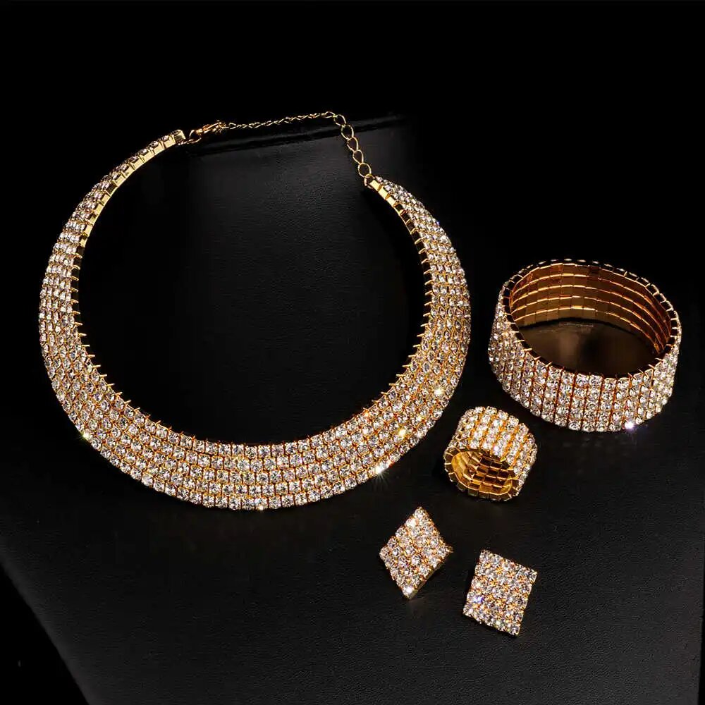 Комплект бижутерии