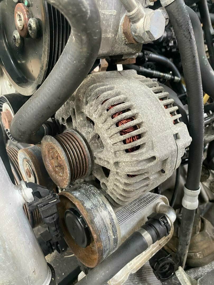 Генератор для BMW 6 E63/E64 [рестайлинг] 3.0 OEM 12317799204